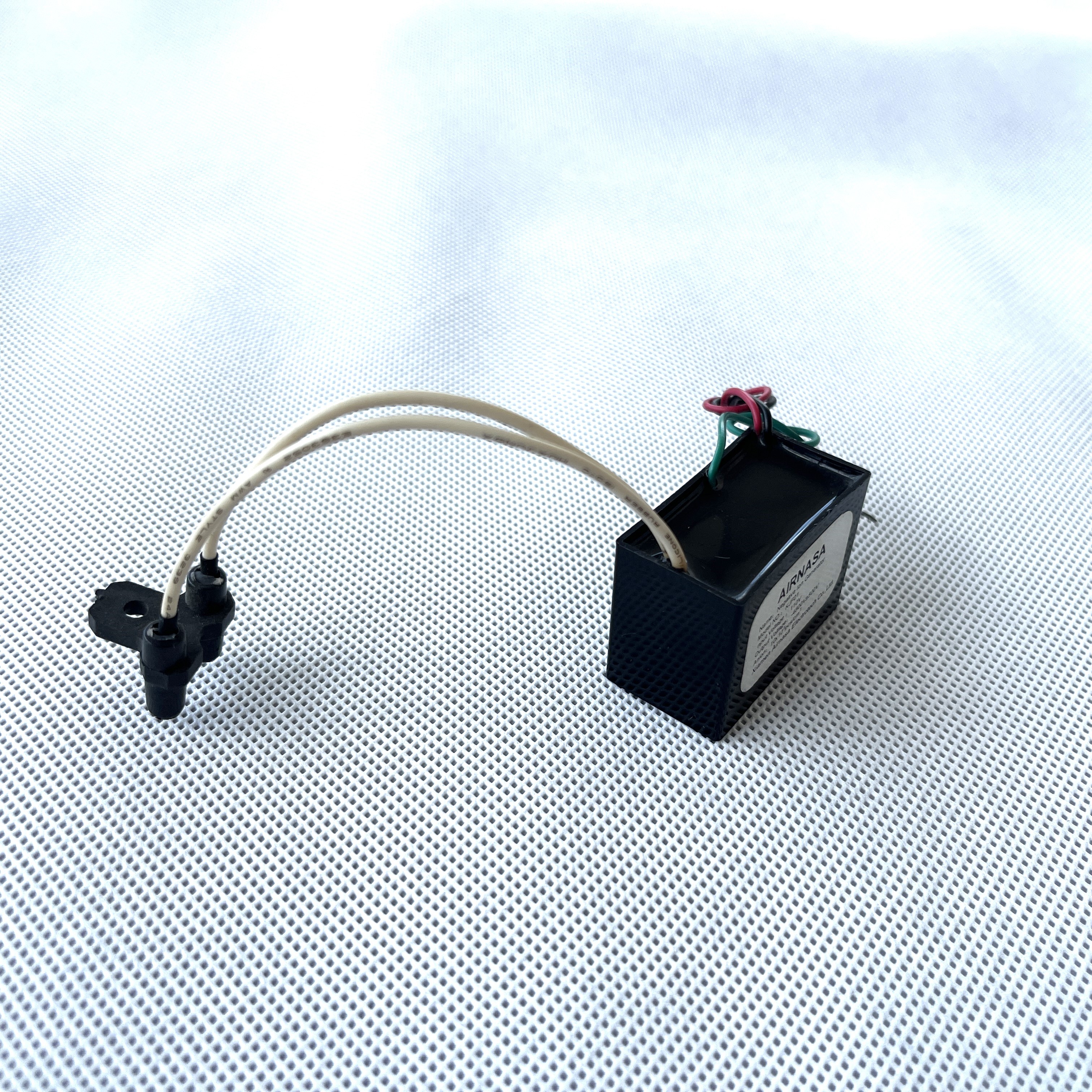 High Efficiency AC220V Negative Ion Maker 6.5kv With Grounding Wire ...
